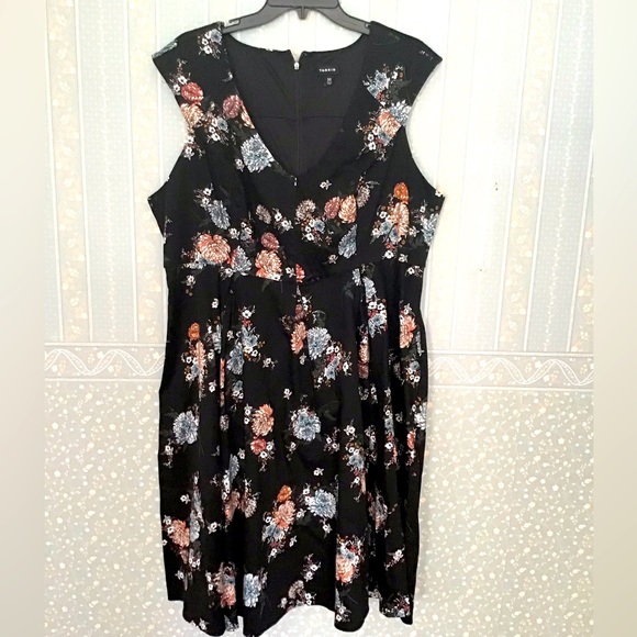 torrid | Dresses | Torrid Dress Sz 2 | Poshmark